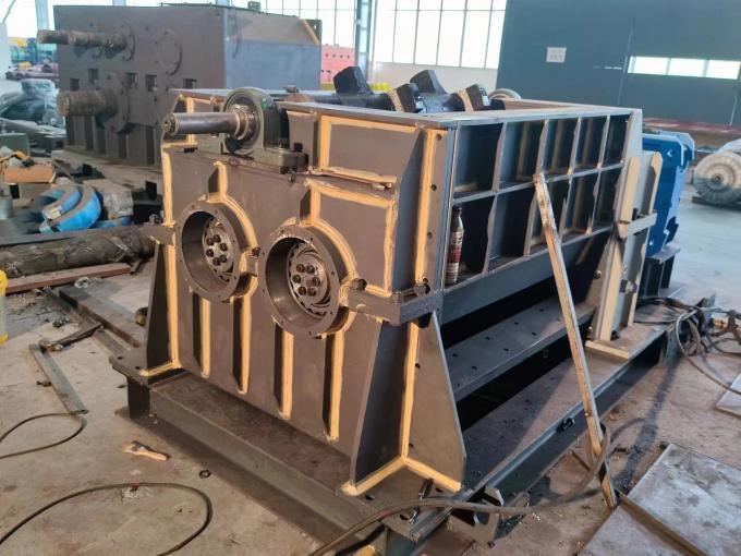 Double Toothed Roller Crusher Machine 400mm Diameter 1000mm Width