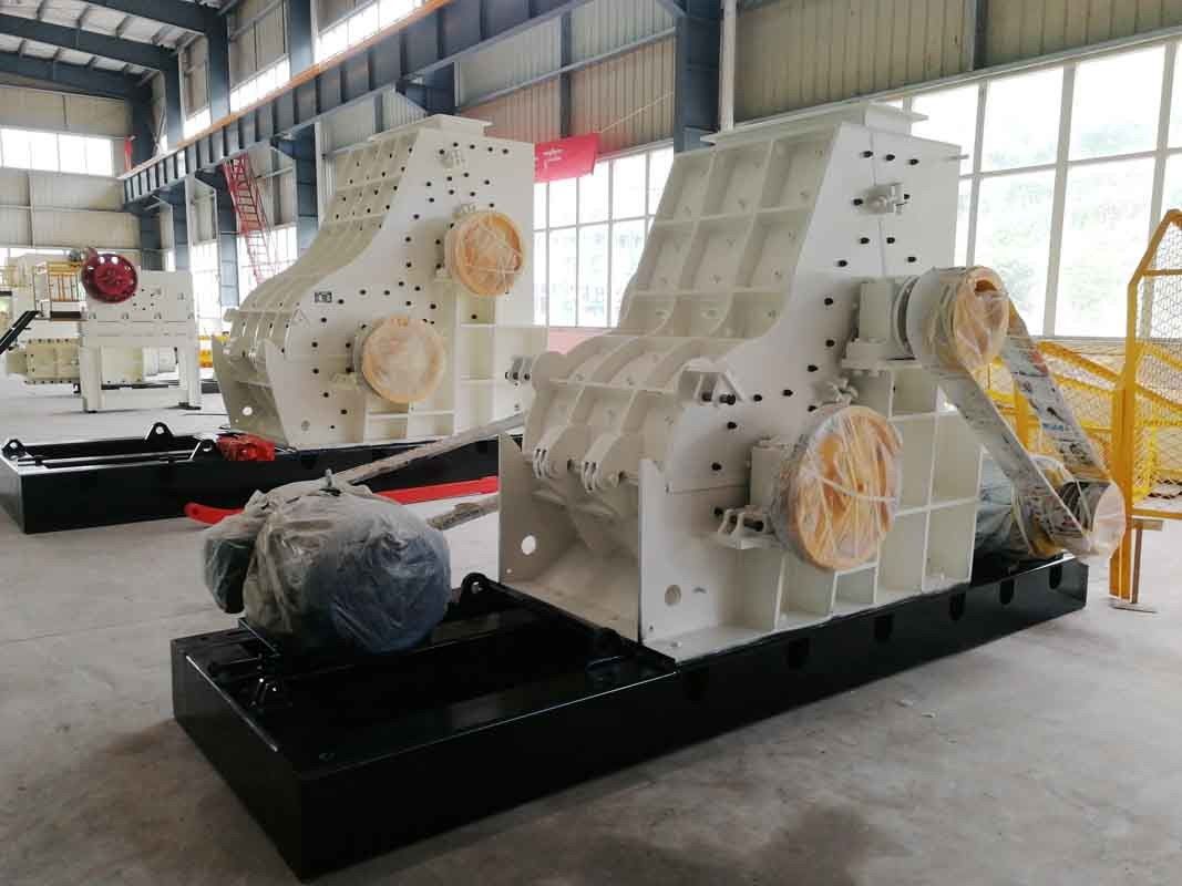 220V / 380V Double Rotor Hammer Crusher HC800*2A For Minerals Materials ...