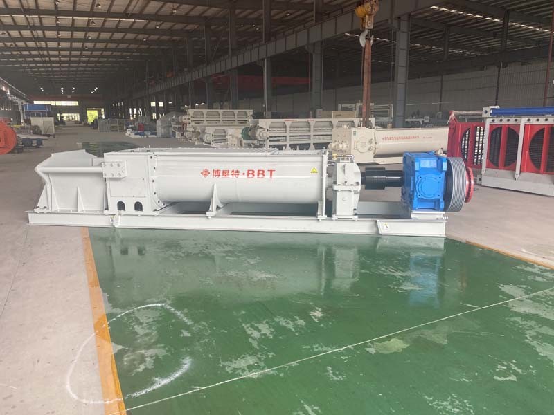 Double Shaft Automatic Mixing Machine 220V / 380V Clay Mixer For Bricks